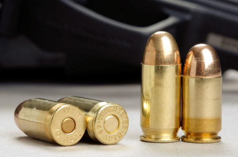 4 calibri e 1 cartuccia per la difesa abitativa - Armi Magazine