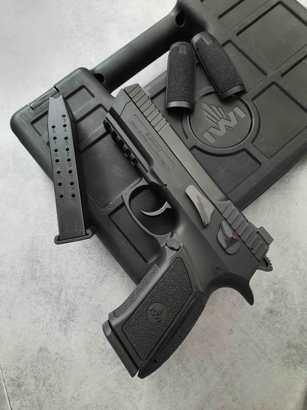 Iwi Jericho II 9 Luger, presentazione e test in poligono - Armi Magazine