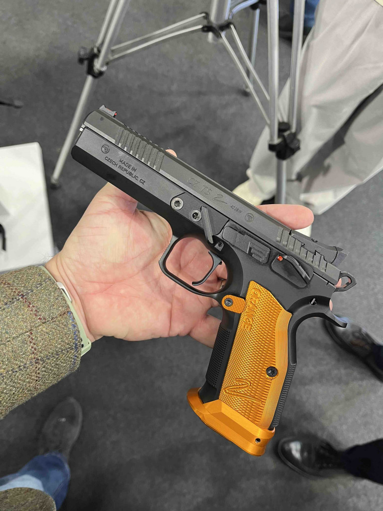 Eos Show 2023 - Cz Ts 2 Orange, sempre più competitiva - Armi Magazine