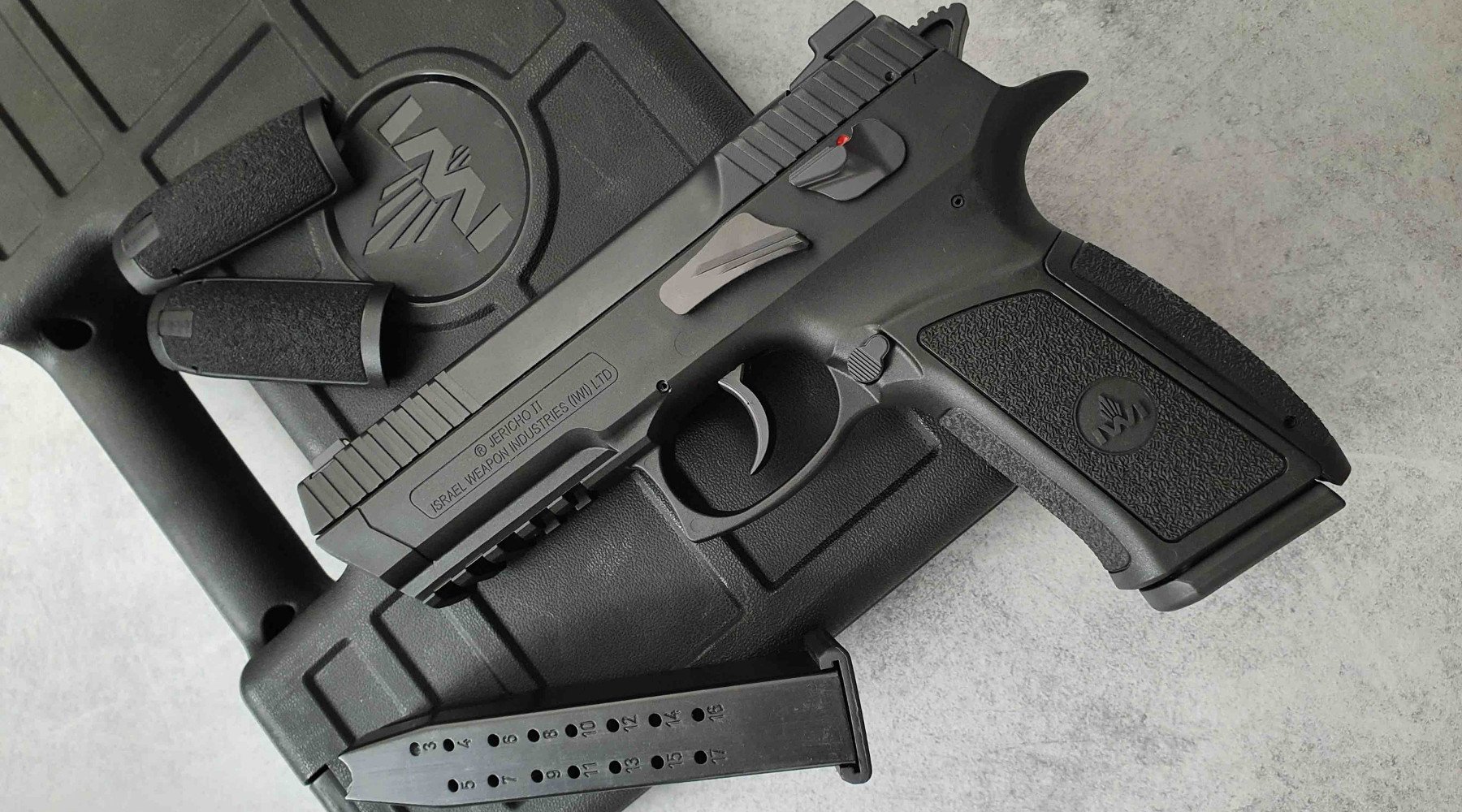 Iwi Jericho II cal. 9×19 mm, una full size tradizionale - Armi Magazine